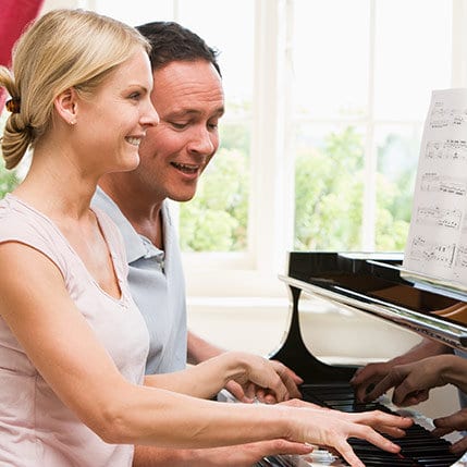 A Professional and experienced teacher - Learn to Play Piano Vancouver